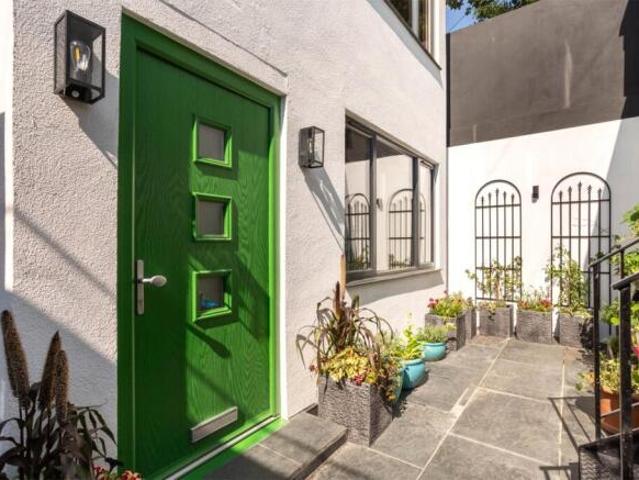 2 bedroom apartment for rent in Wellington Road, Brighton, BN2