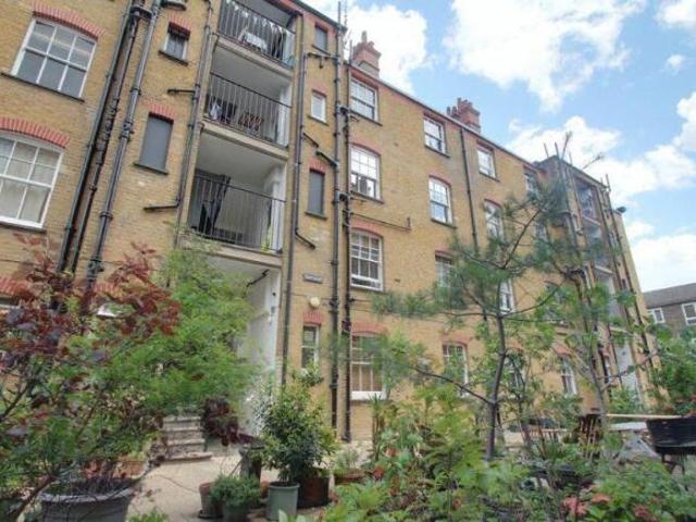 2 bedroom apartment for rent in Welwyn Street, E2