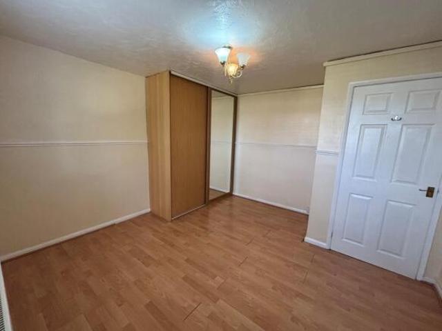 2 bedroom apartment for rent in Wesley Court, WV4
