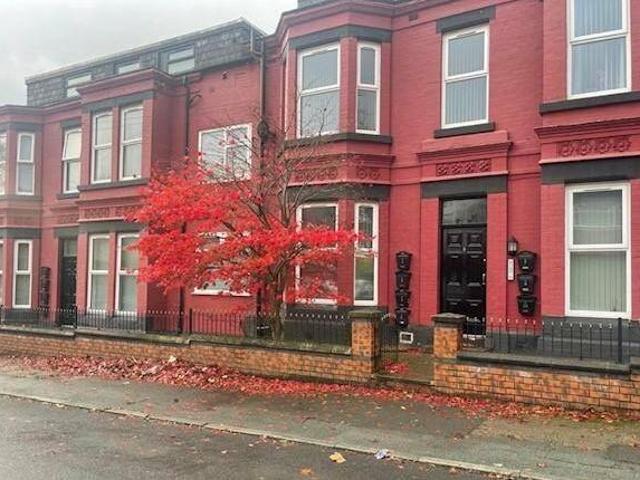2 bedroom apartment for rent in Westwood Road Bolton Greater Manchester BL1