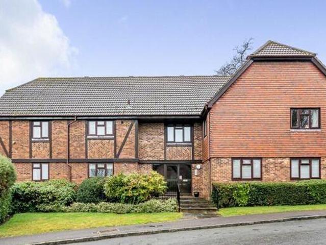2 Bedroom Apartment For Rent In West Chiltington