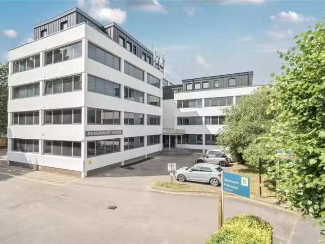 2 bedroom apartment for rent in West Byfleet, Surrey, KT14