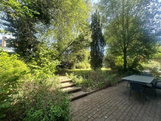 2 bedroom apartment for rent in West Hill Road, London, SW18