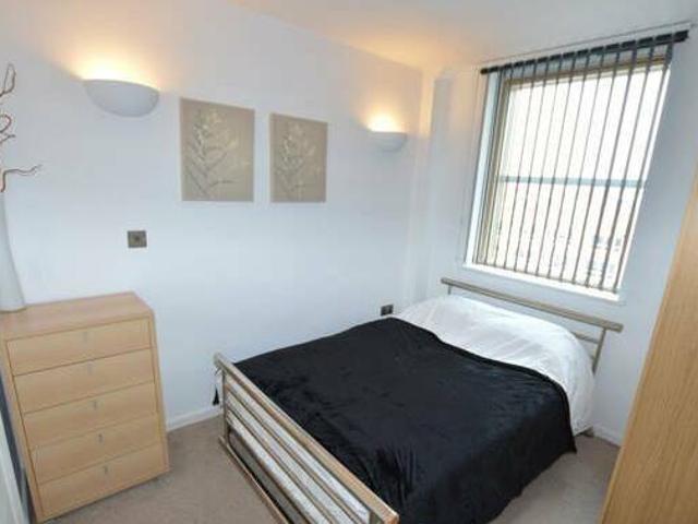 2 bedroom apartment for rent in West Point Wellington Street City Centre LS1