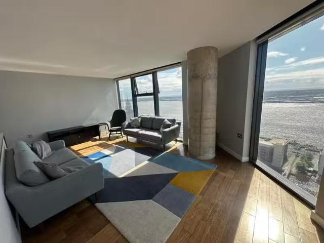 2 bedroom apartment for rent in West Tower, Brook Street L3