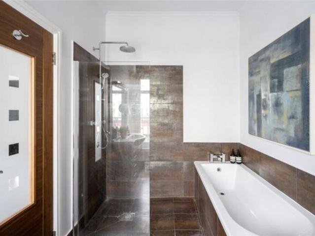 2 bedroom apartment for rent in Westbourne Grove, London, W11