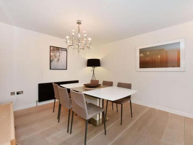 2 bedroom apartment for rent in Weymouth Street, London, W1W