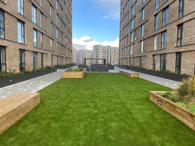 2 bedroom apartment for rent in Wharf End, Trafford Park, M17
