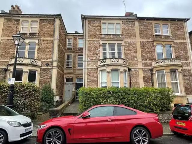 2 bedroom apartment for rent in Whatley Road Clifton, BS8