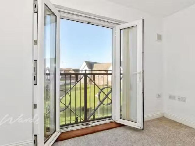2 bedroom apartment for rent in Wherry Close Nash Lane Margate.