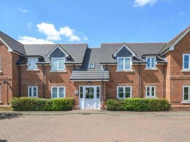 2 bedroom apartment for rent in White Post Court South Road Bishops Stortford Herts CM23