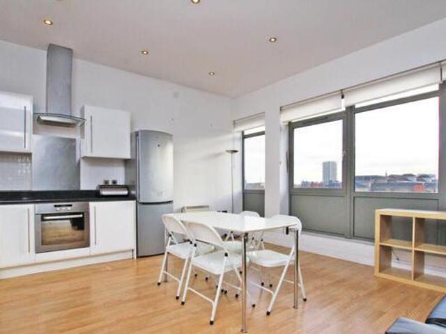 2 Bedroom Apartment For Rent In Whitechapel, London