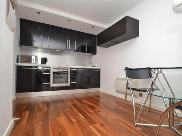 2 bedroom apartment for rent in Whitehall Waterfront, LS1