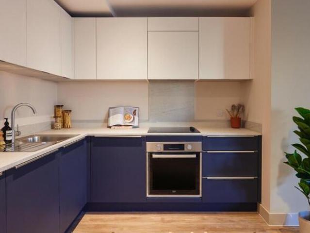 2 bedroom apartment for rent in Whitehall, Leeds, West Yorkshire, LS12