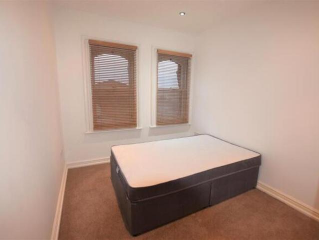 2 bedroom apartment for rent in Wilmslow Road, Manchester, M20