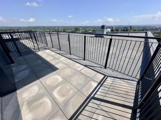 2 bedroom apartment for rent in Willow Court, Ford Lane, Salford, M6