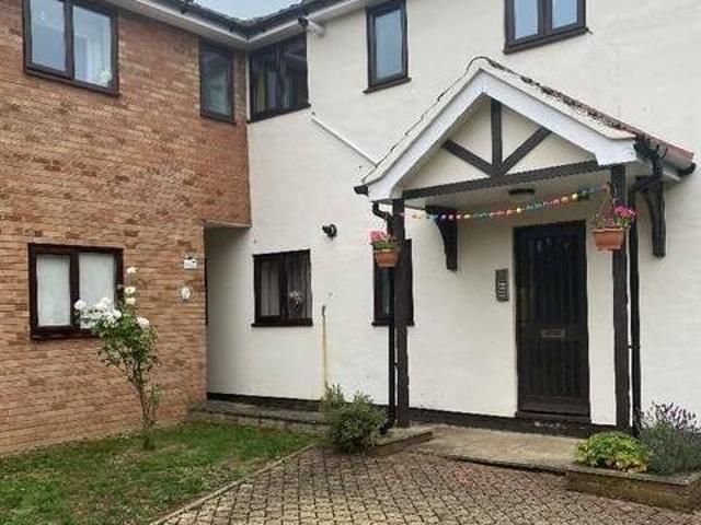 2 bedroom apartment for rent in Willowdene Mill Lane SG14