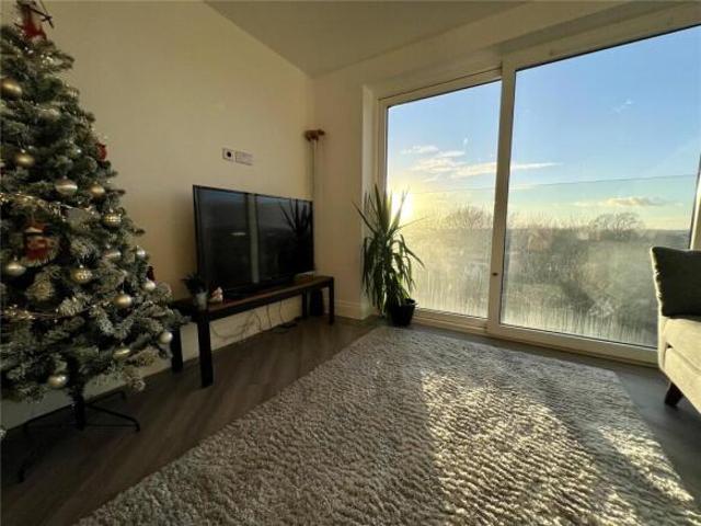 2 bedroom apartment for rent in Wimborne Road, Poole, Dorset, BH15