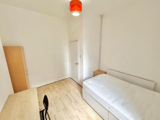 2 bedroom apartment for rent in Woodville Road, Cardiff, CF24