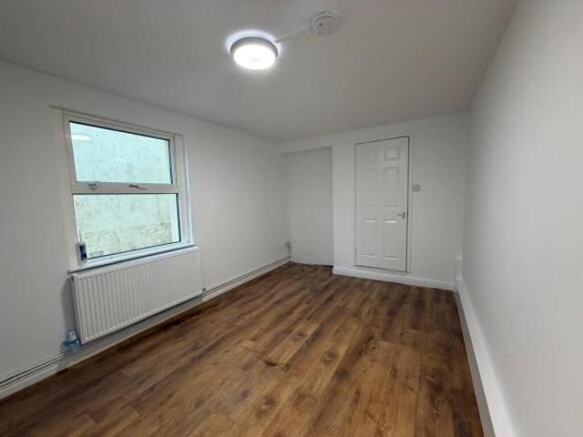 2 bedroom apartment for rent in Woodville Road, Cathays, Cardiff, CF24