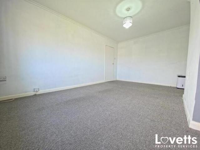 2 bedroom apartment for rent in Woodford Court, Birchington, CT7