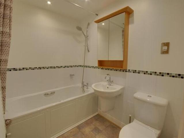 2 bedroom apartment for rent in Woodgate Mews, Watford, WD17