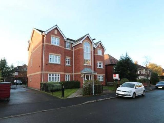 2 bedroom apartment for rent in Woodgate Road Manchester M16