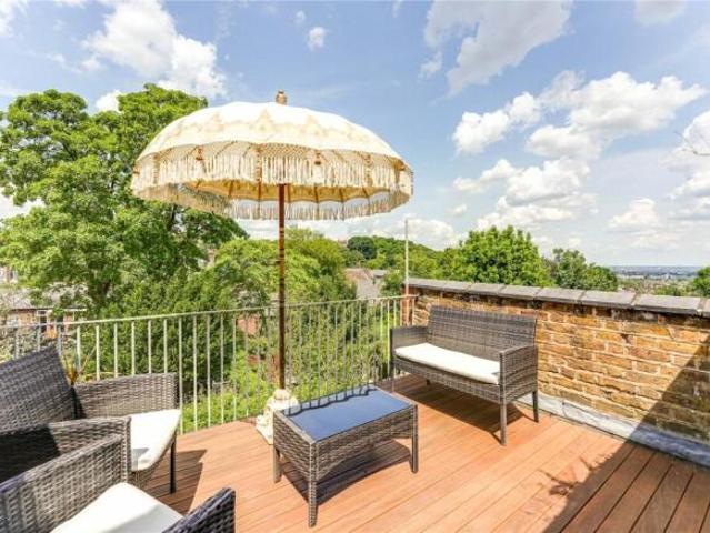 2 bedroom apartment for rent in Woodland Rise, London, N10
