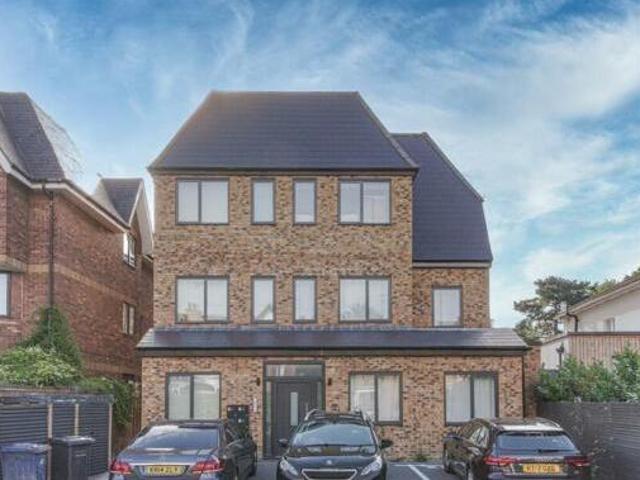 2 Bedroom Apartment For Rent In Woodside Park