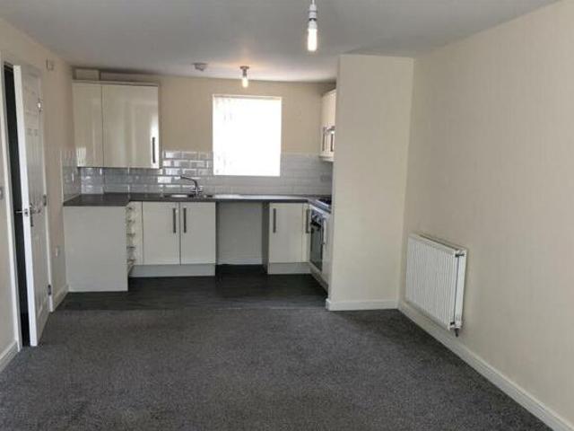 2 Bedroom Apartment For Rent In Woodside