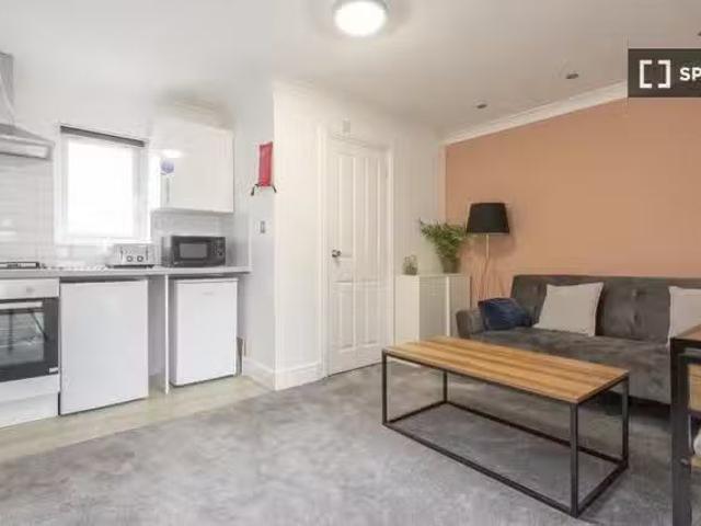 2 bedroom apartment for rent in Woolwich Common, London