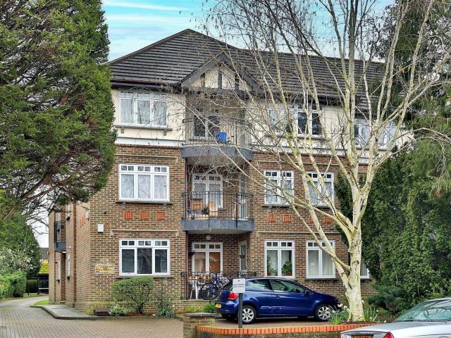 2 bedroom apartment for rent in Worcester Road