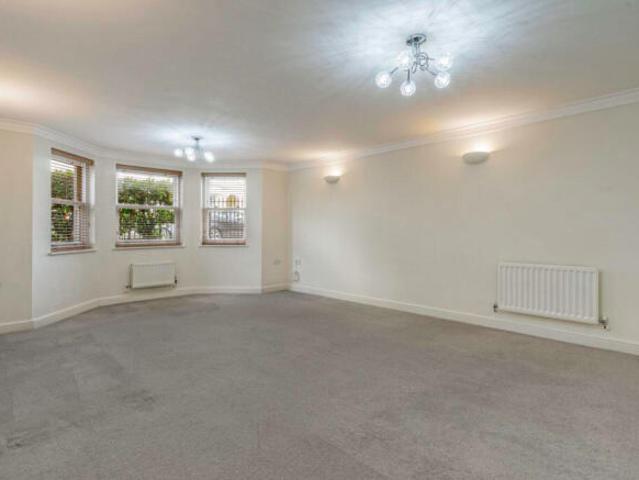 2 bedroom apartment for rent in York Road Tunbridge Wells, TN1