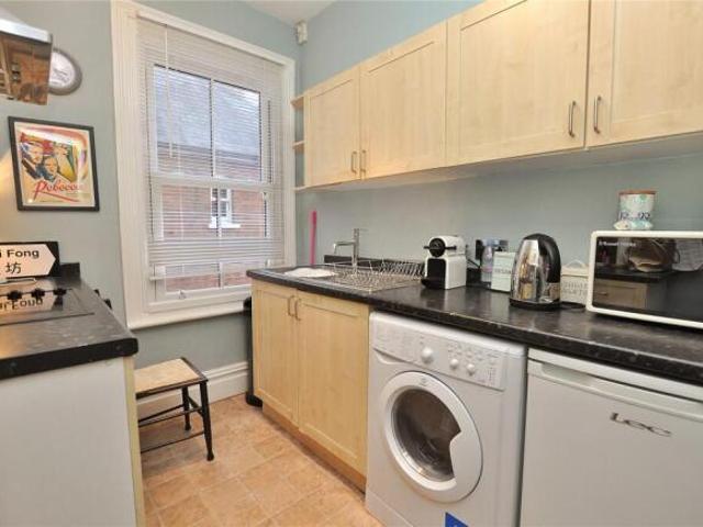 2 bedroom apartment for rent in York Road, Guildford, Surrey, GU1