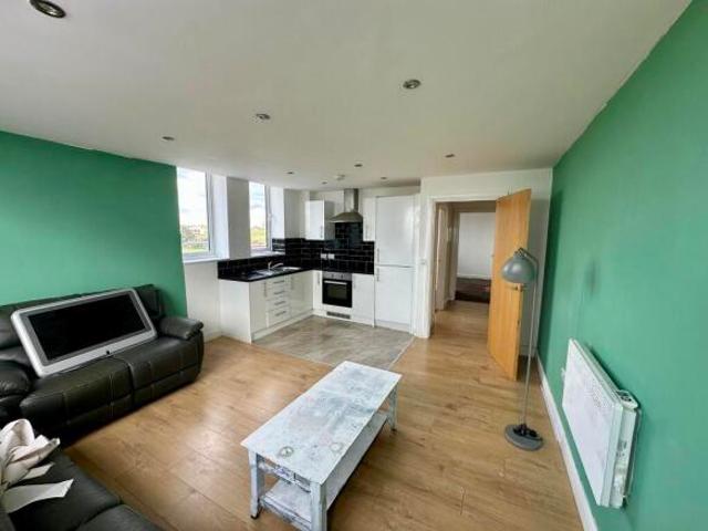 2 bedroom apartment for rent in York Towers Leeds, LS9