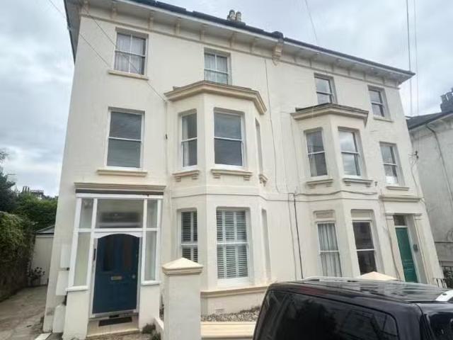 2 bedroom apartment for rent in York Villas, Brighton, BN1