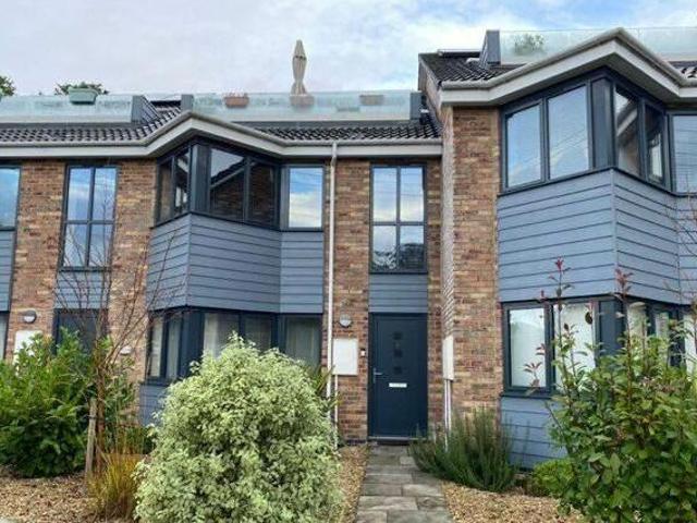 2 Bedroom Apartment For Rent In 153 Crews Hole Road, Bristol