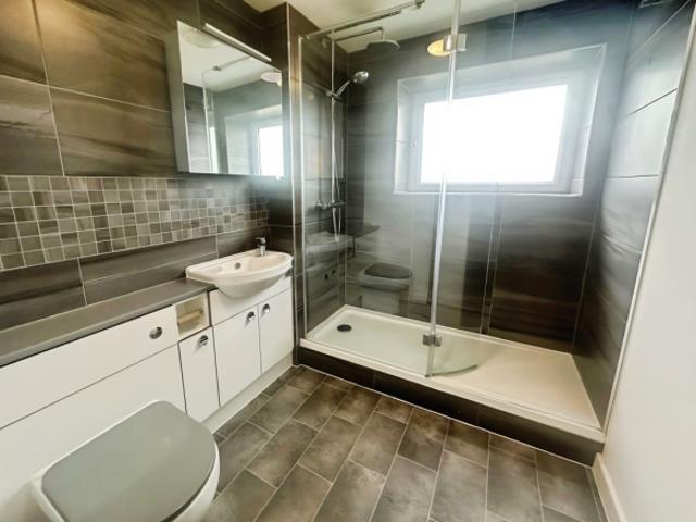 2 bedroom apartment for rent in 15 Hereward Tower, Broadway, PE1