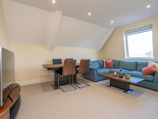 2 bedroom apartment for rent in 107 Marsh Road, Pinner, HA5