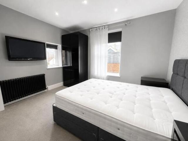 2 bedroom apartment for rent in 10 Osborne Terrace, Jesmond, NE2