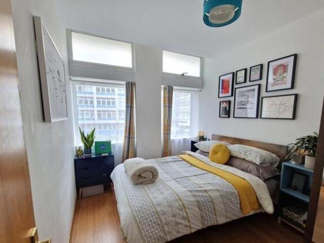 2 Bedroom Apartment For Rent In 119 Newington Causeway, London