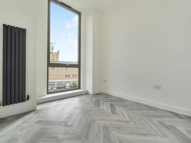 2 bedroom apartment for rent in 11 27 Hythe Street, Kent, DA1