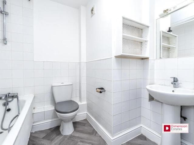 2 bedroom apartment for rent in 1 The Broadway, Edmonton, North london, N9