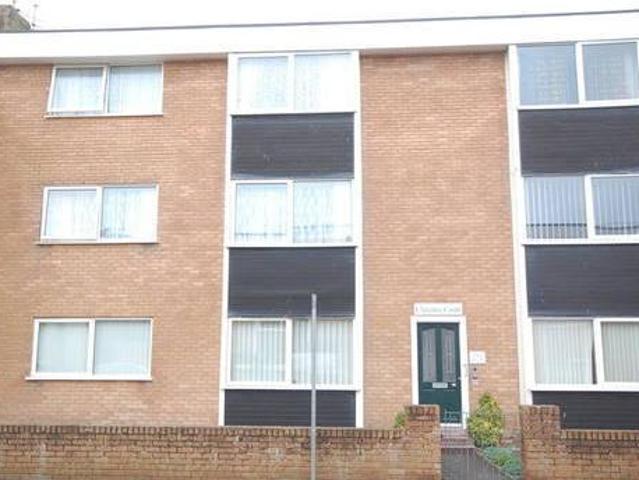 2 bedroom apartment for rent in 20 Clarence Court FY4