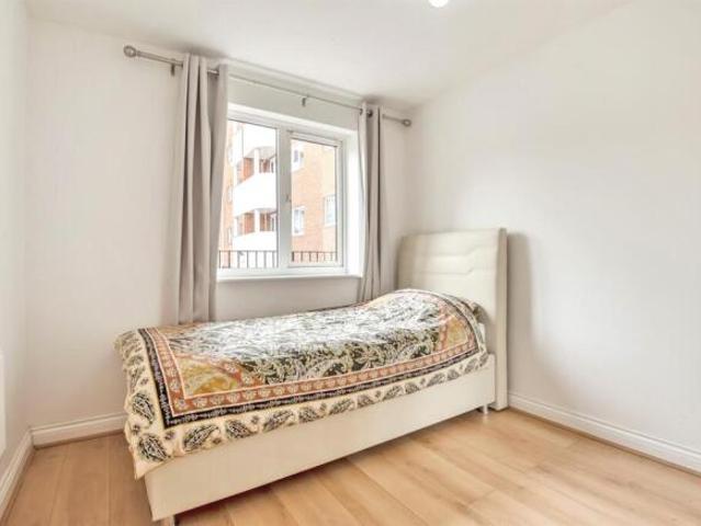 2 bedroom apartment for rent in 20 Kings Oak Court, Queens Road, Reading, RG1