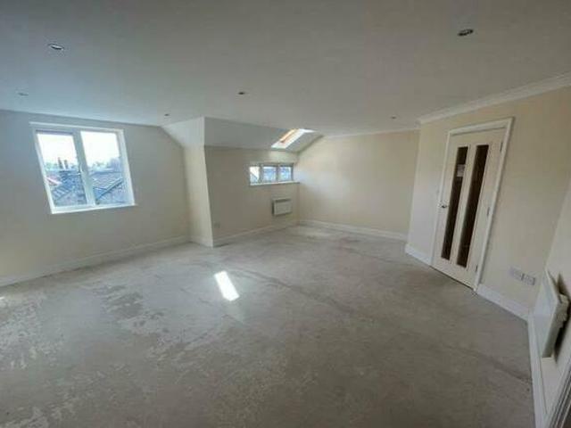 2 bedroom apartment for rent in 21 High Moor Grange LS16 9HJ LS16