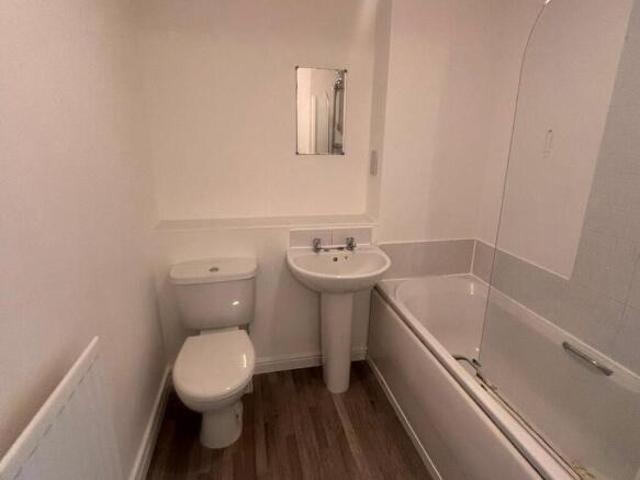 2 bedroom apartment for rent in 22 Explorer Court, PL2