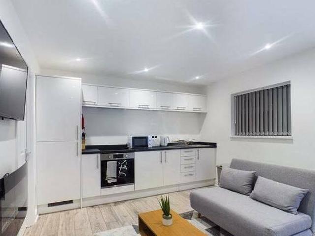 2 bedroom apartment for rent in 2 Bed Apartment On Wilton Street TS1