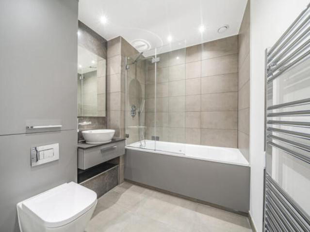 2 bedroom apartment for rent in 2 bed, 11th floor, Anchors Point, Beckton, E16