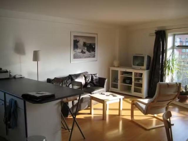 2 bedroom apartment for rent in 2 Bedroom Canal Facing Apartme.